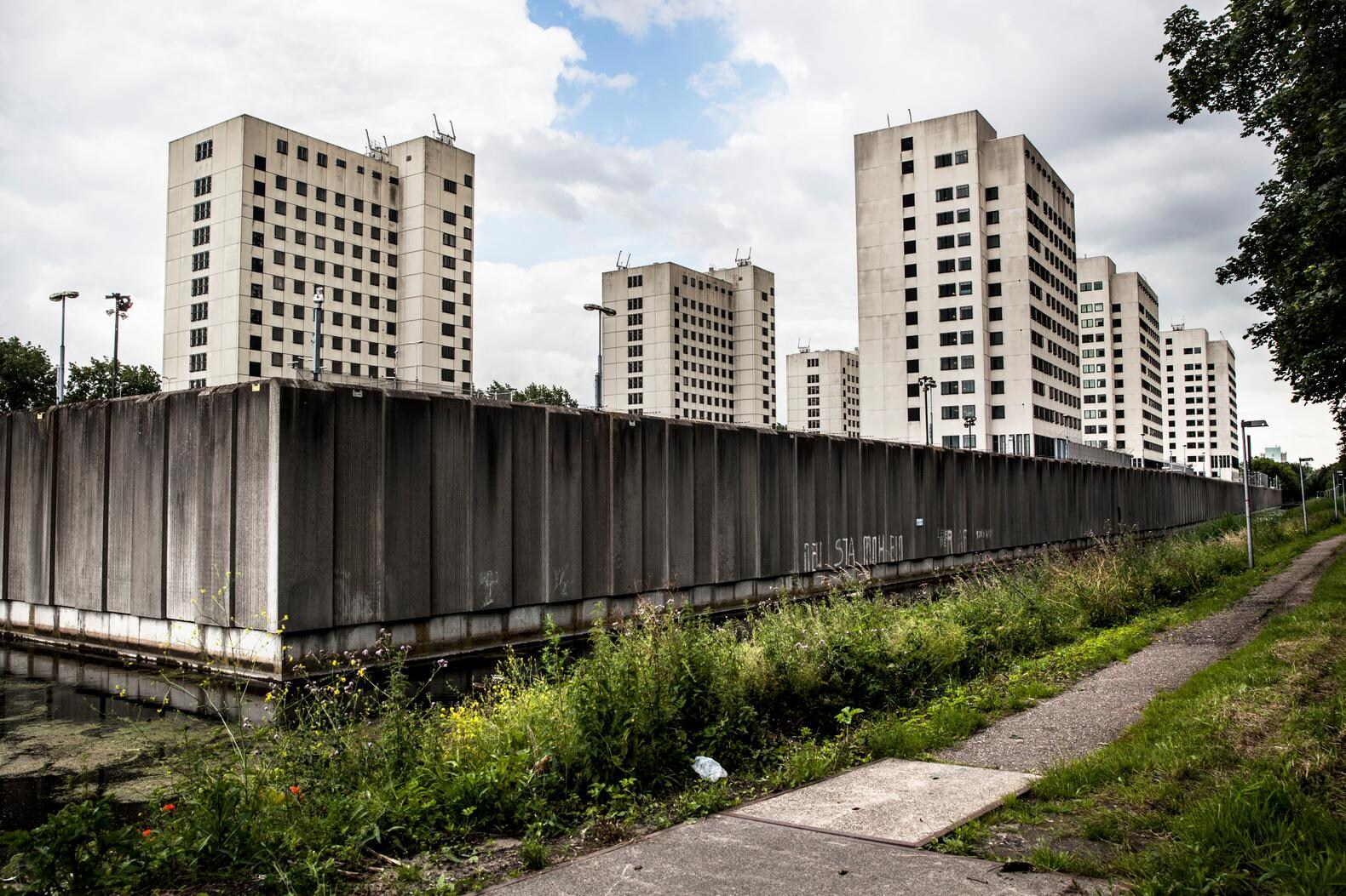 BAM bouwt Bijlmerbajes om tot groene stadswijk - met 1.350 nieuwe ...