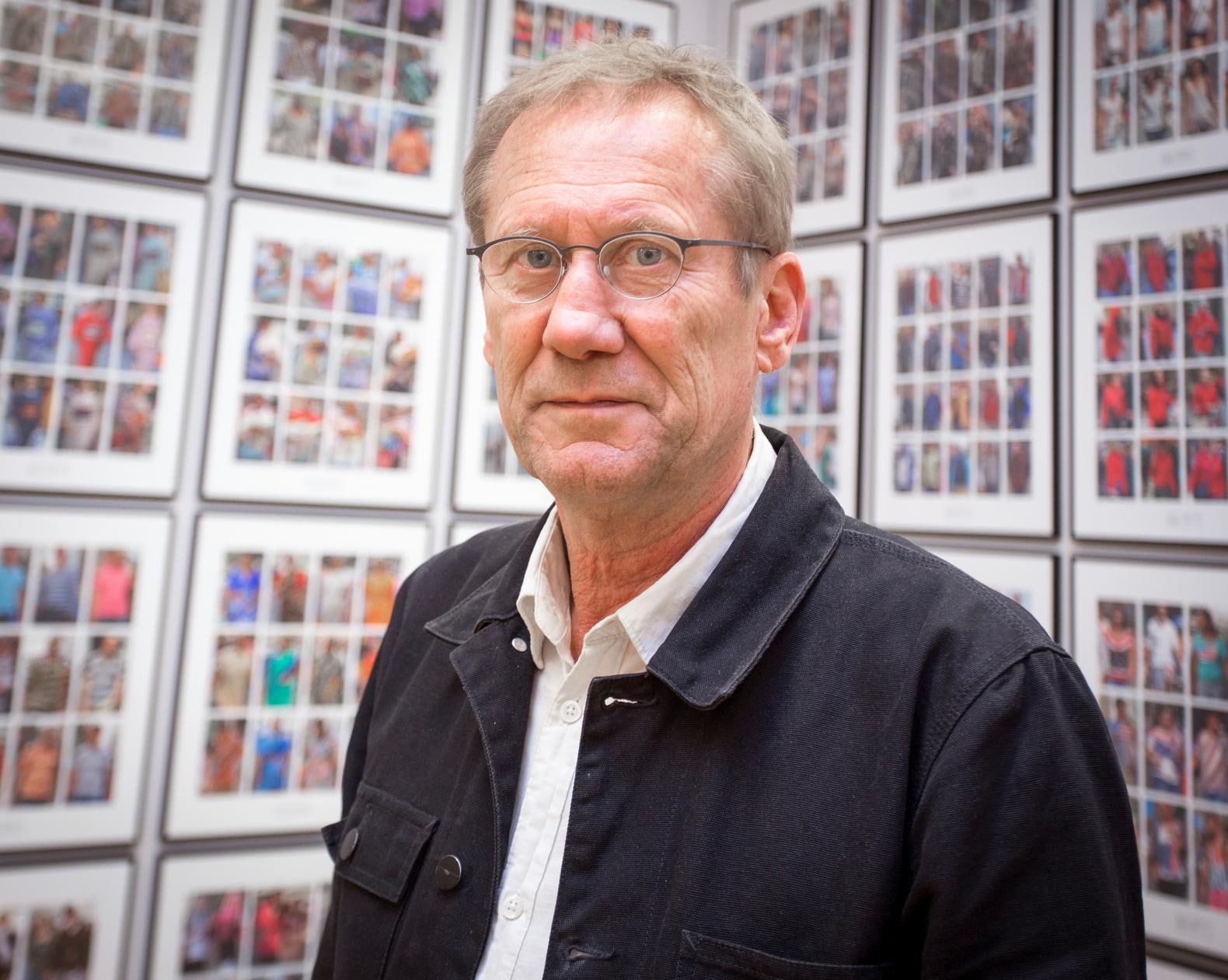 Fotograaf Hans Eijkelboom legt tijdgenoten vast - zonder oordeel | de ...