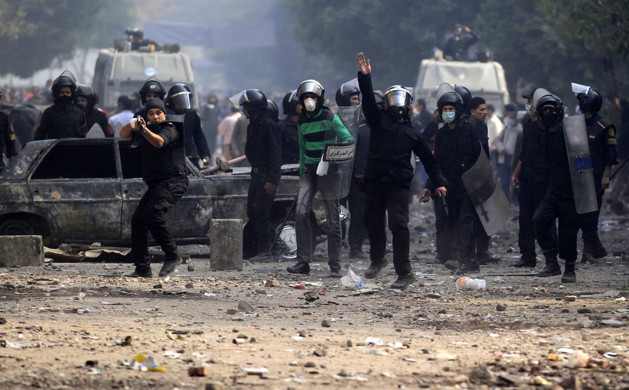 Woede op het Tahrirplein: 'De maarschalk moet weg!' | de Volkskrant