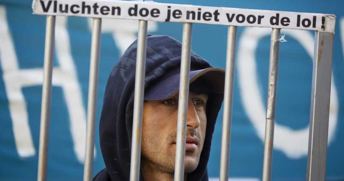 Deal in Den Haag: illegaliteit wordt toch niet strafbaar | de Volkskrant