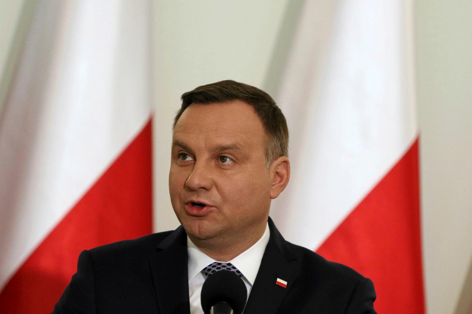 Poolse president ontketent 'oorlog aan de top' om benoemingen rechters ...