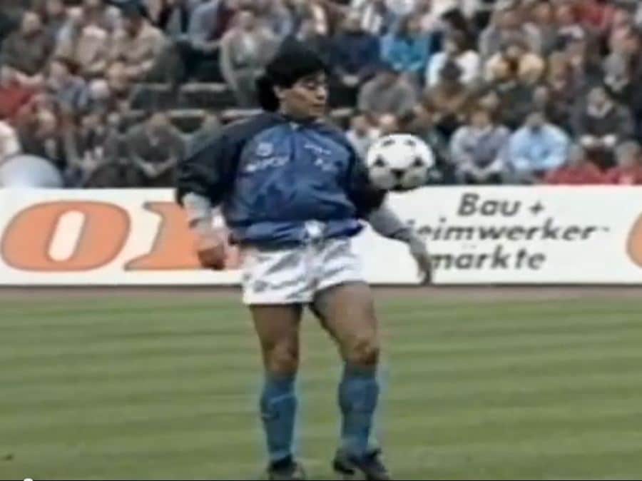 Maradona, Live is life: de moeder aller warming-ups wordt 25 | de ...