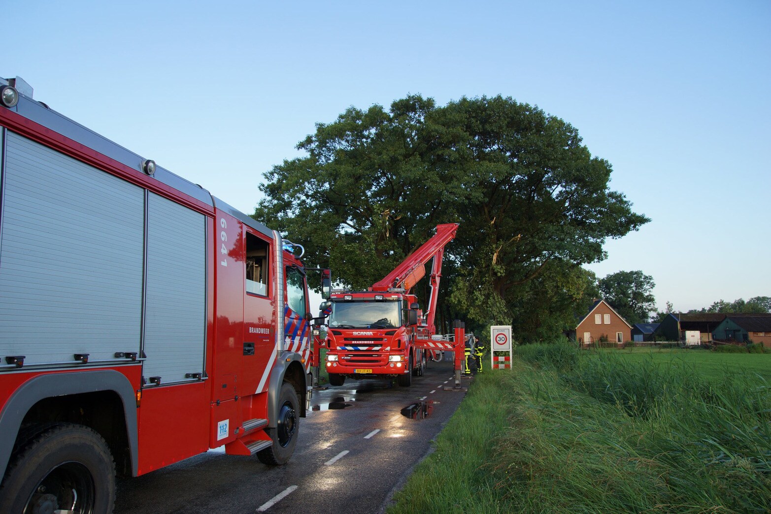KNMI: code rood ingetrokken | de Volkskrant