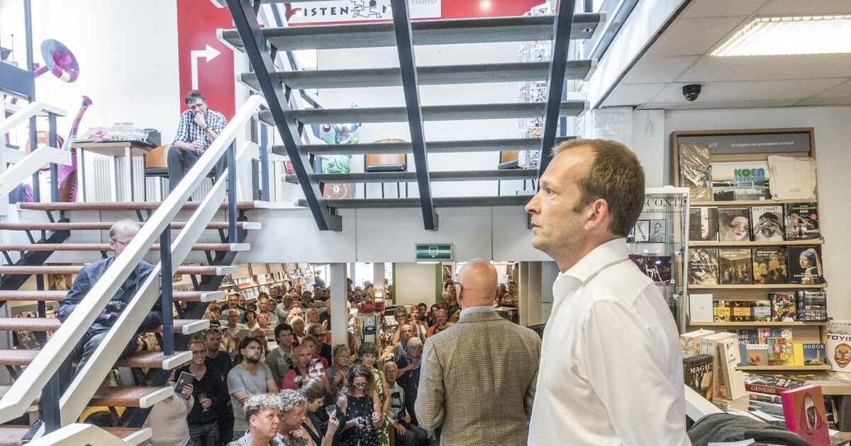 'Nestbevuilende' schrijver toch welkom in Emmen | de Volkskrant