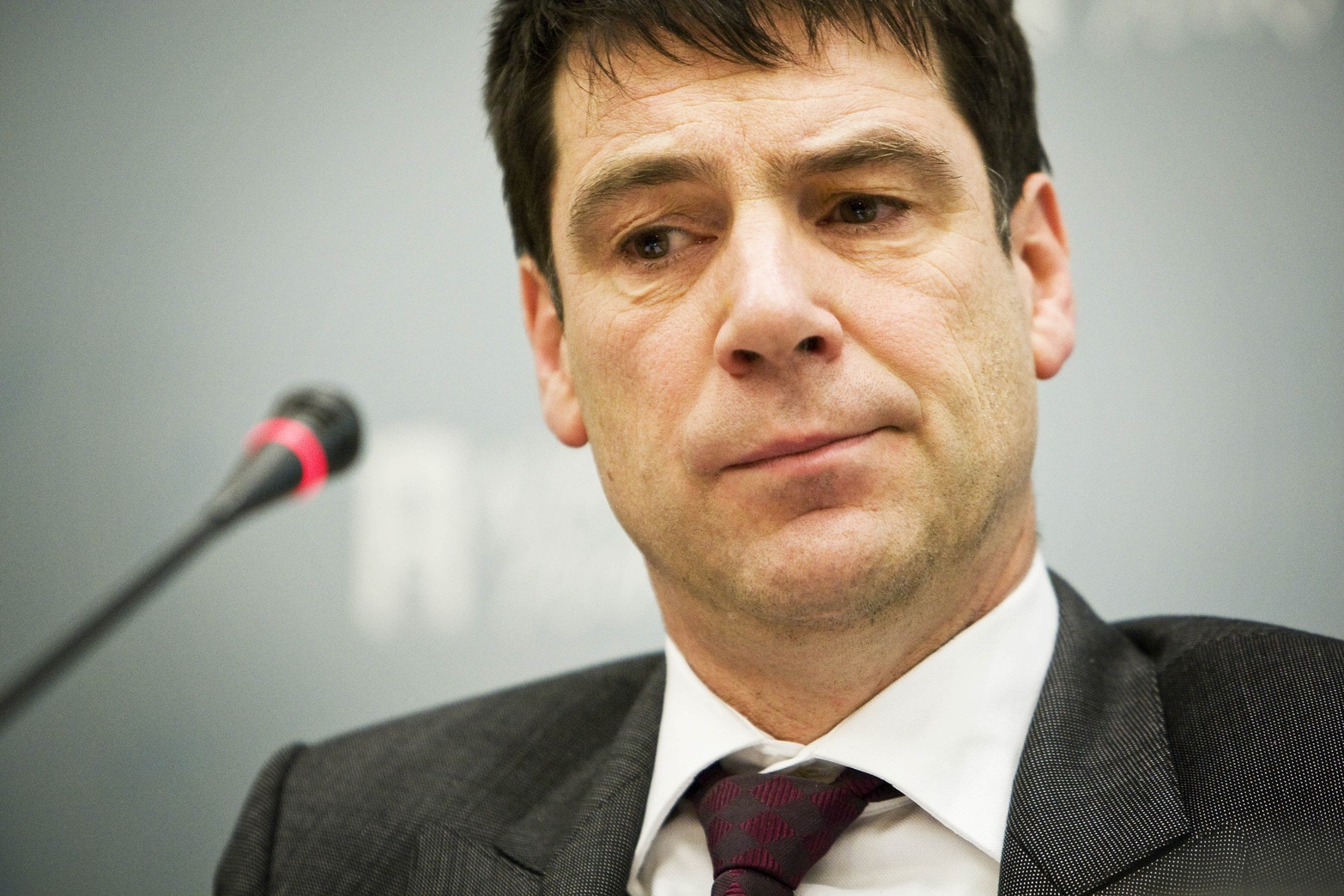 Het gaat goed met de Nederlandse economie, moet het kabinet dan niet ...