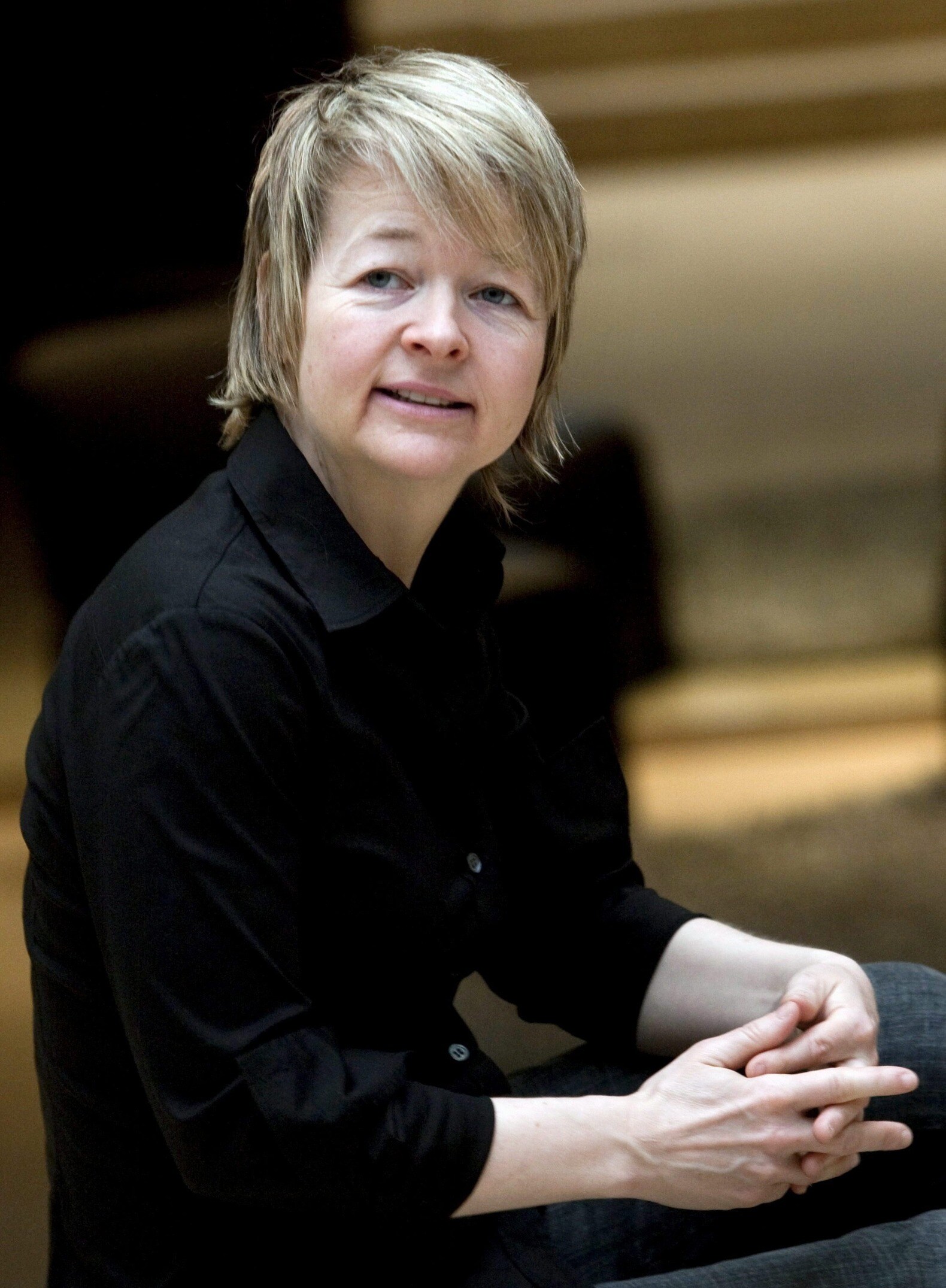 Bloed, paniek, een lijk: Sarah Waters vindt het heerlijk | de Volkskrant