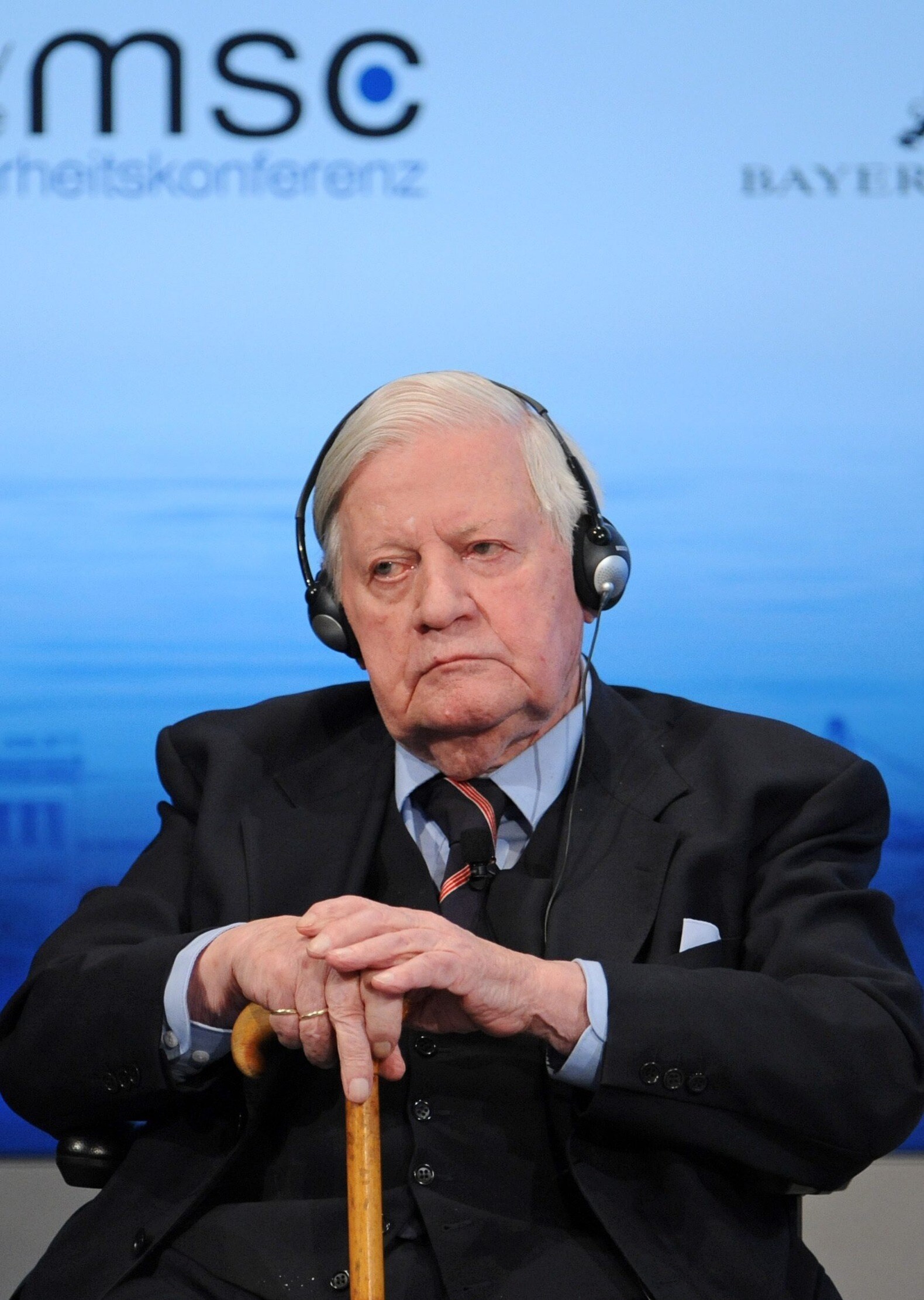 'Helmut Schmidt is een onberispelijke nazi' | de Volkskrant