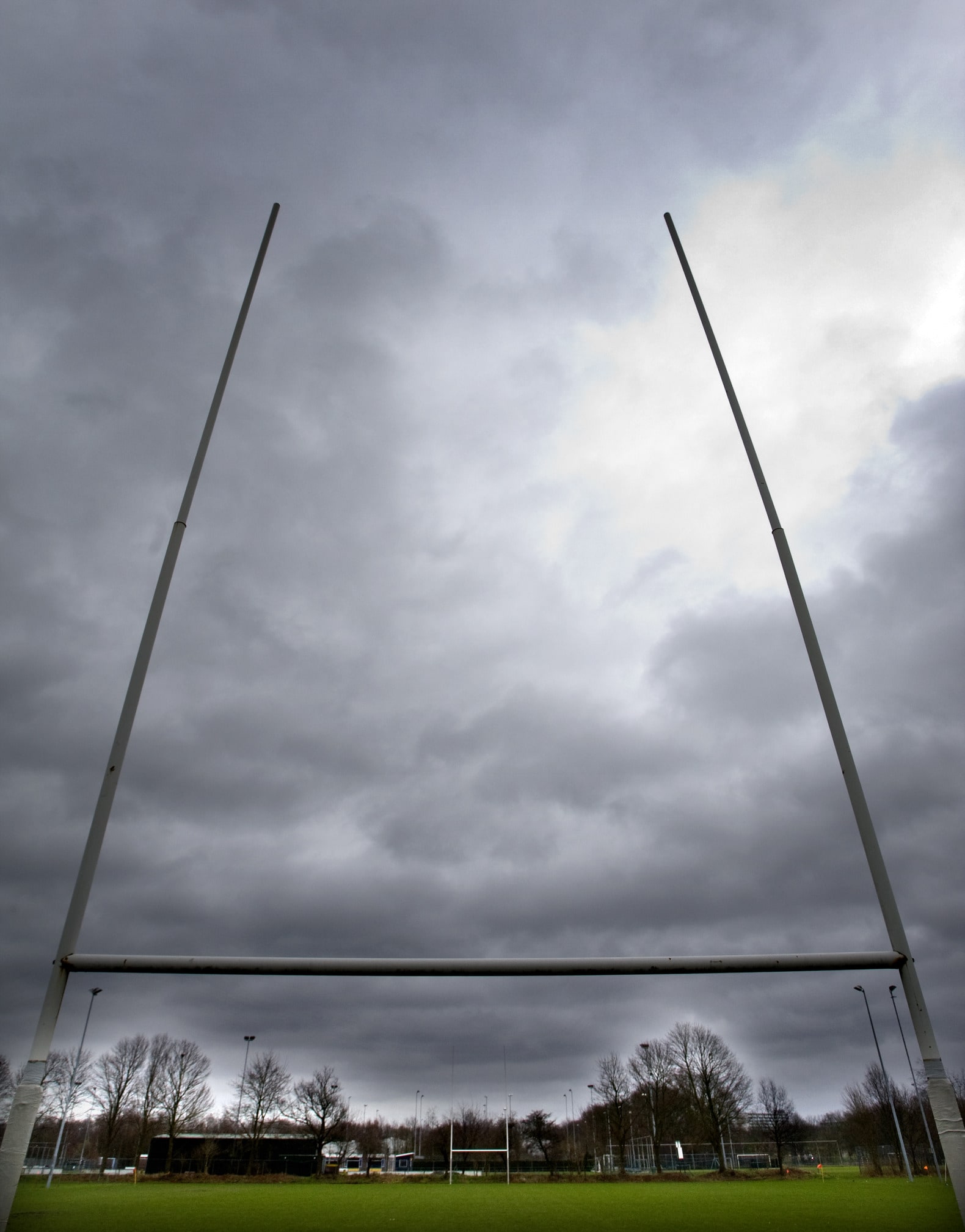 Rugbybond behoed voor bankroet na 'emotionele vergadering' | de Volkskrant