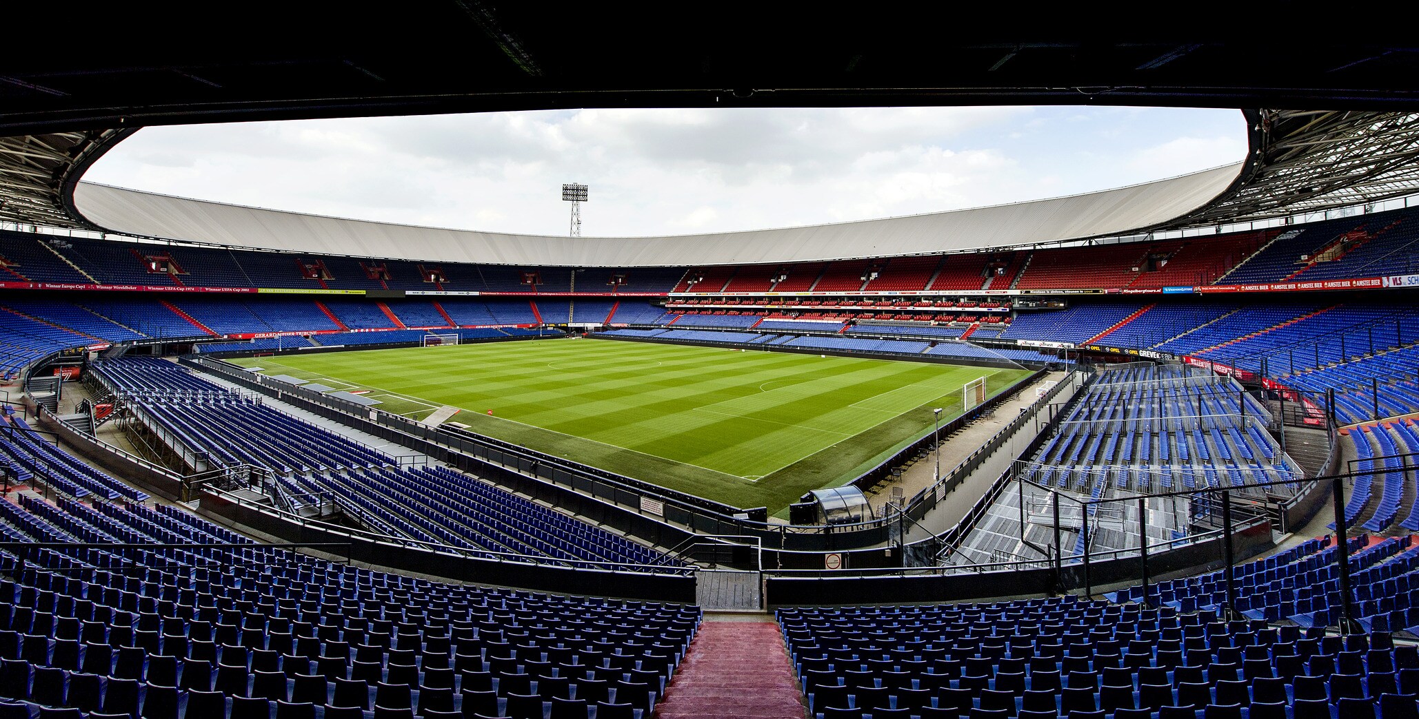 Mogelijk 76.000 plekken in nieuwe Kuip | de Volkskrant