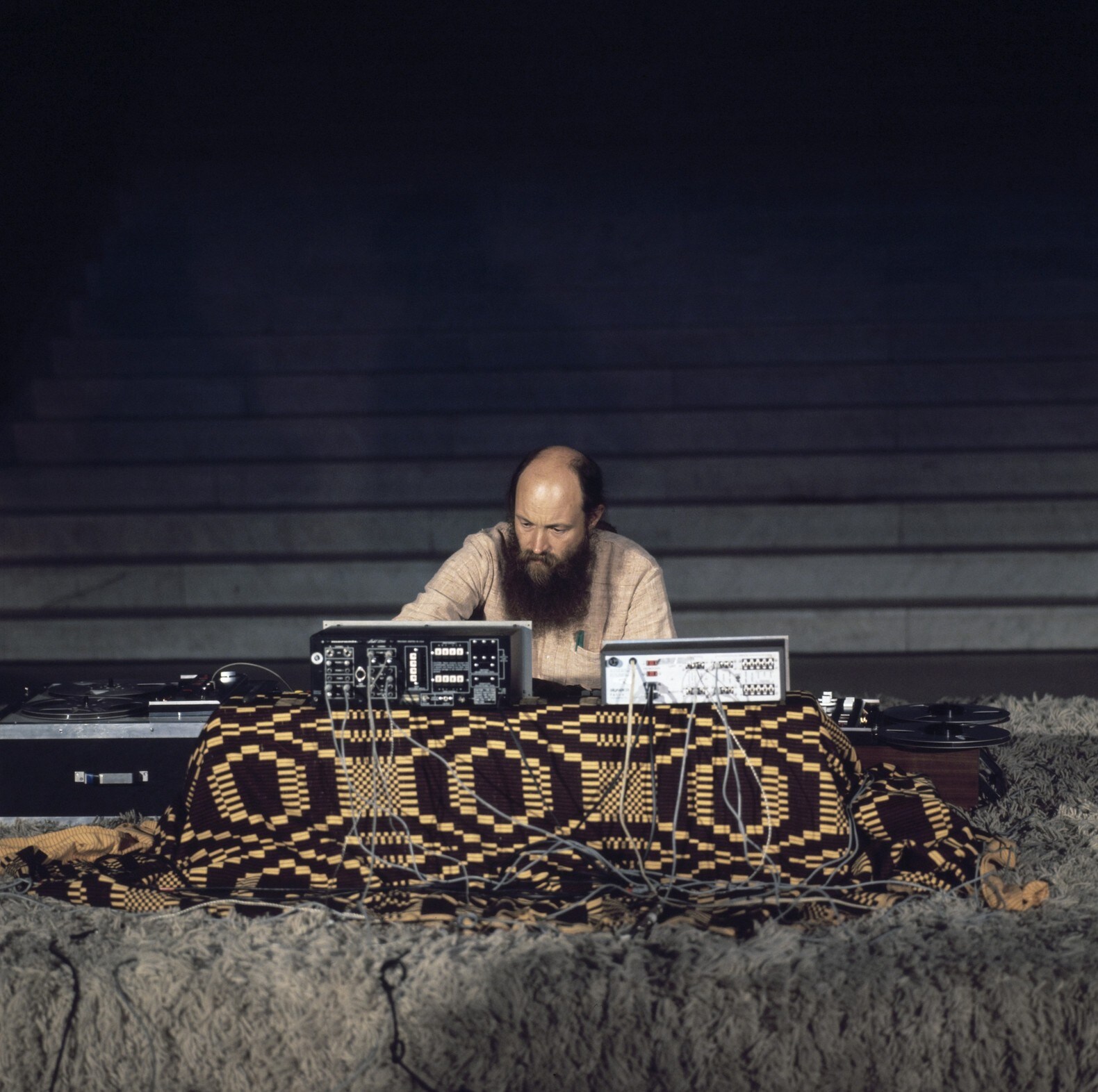 De maximale vrijheid van minimalcomponist Terry Riley | de Volkskrant