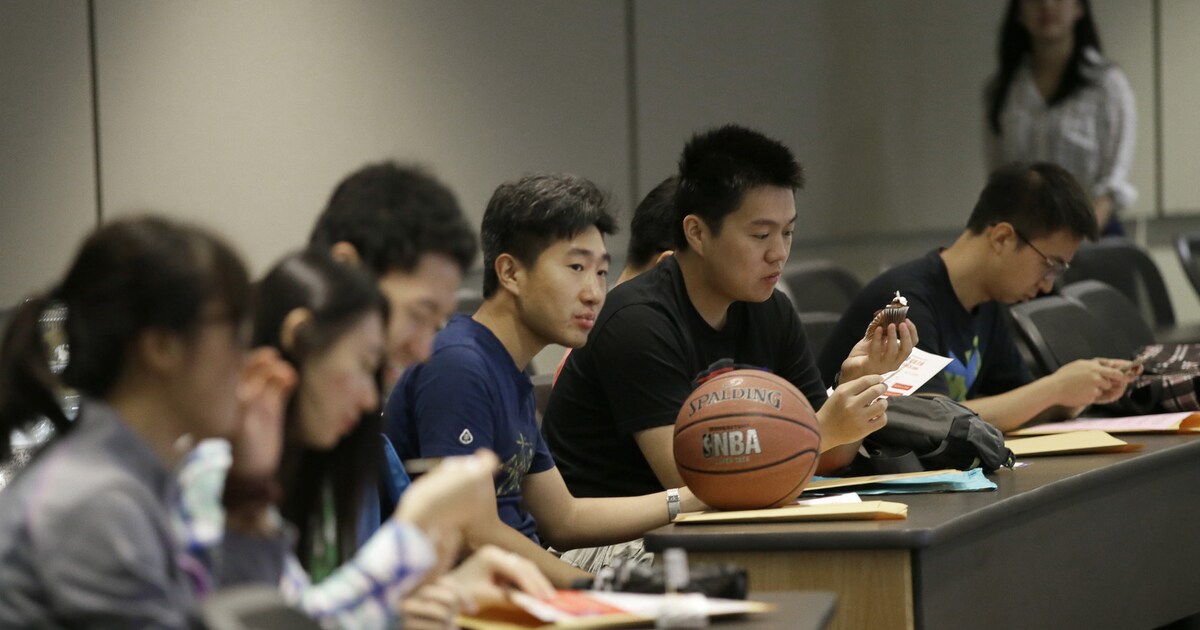 'Aziaten, niet latino's, worden grootste immigrantengroep in VS' | de ...