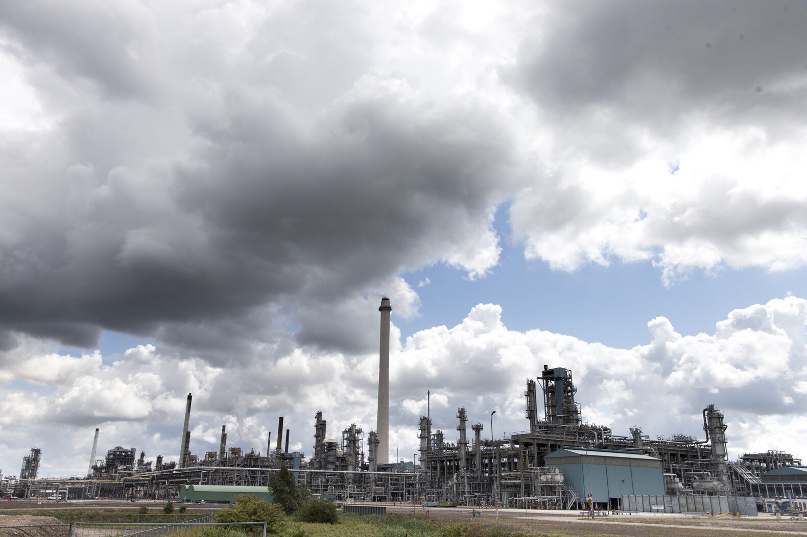 Olie in de opheffingsuitverkoop | de Volkskrant