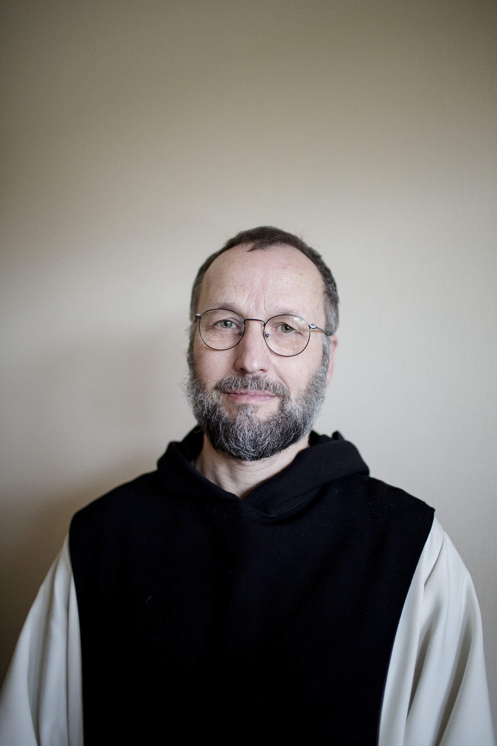 'Een klooster geeft het eiland een heel andere dimensie' | de Volkskrant