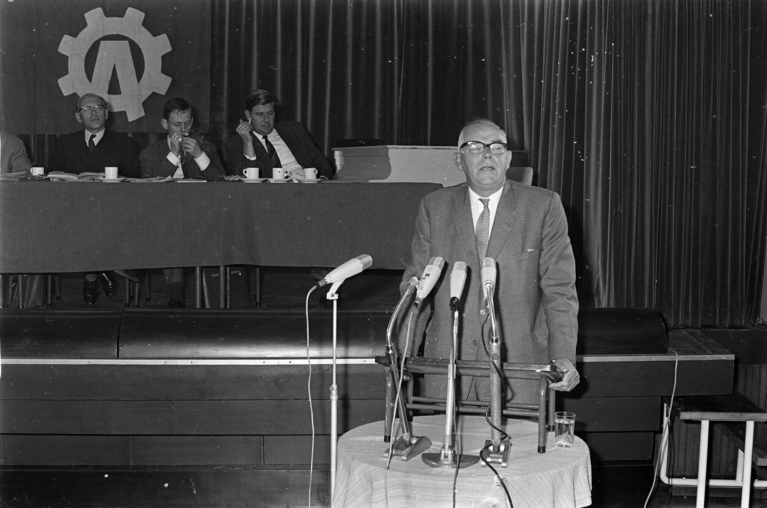 Deze vergeten politici verdienen ook een serie | de Volkskrant