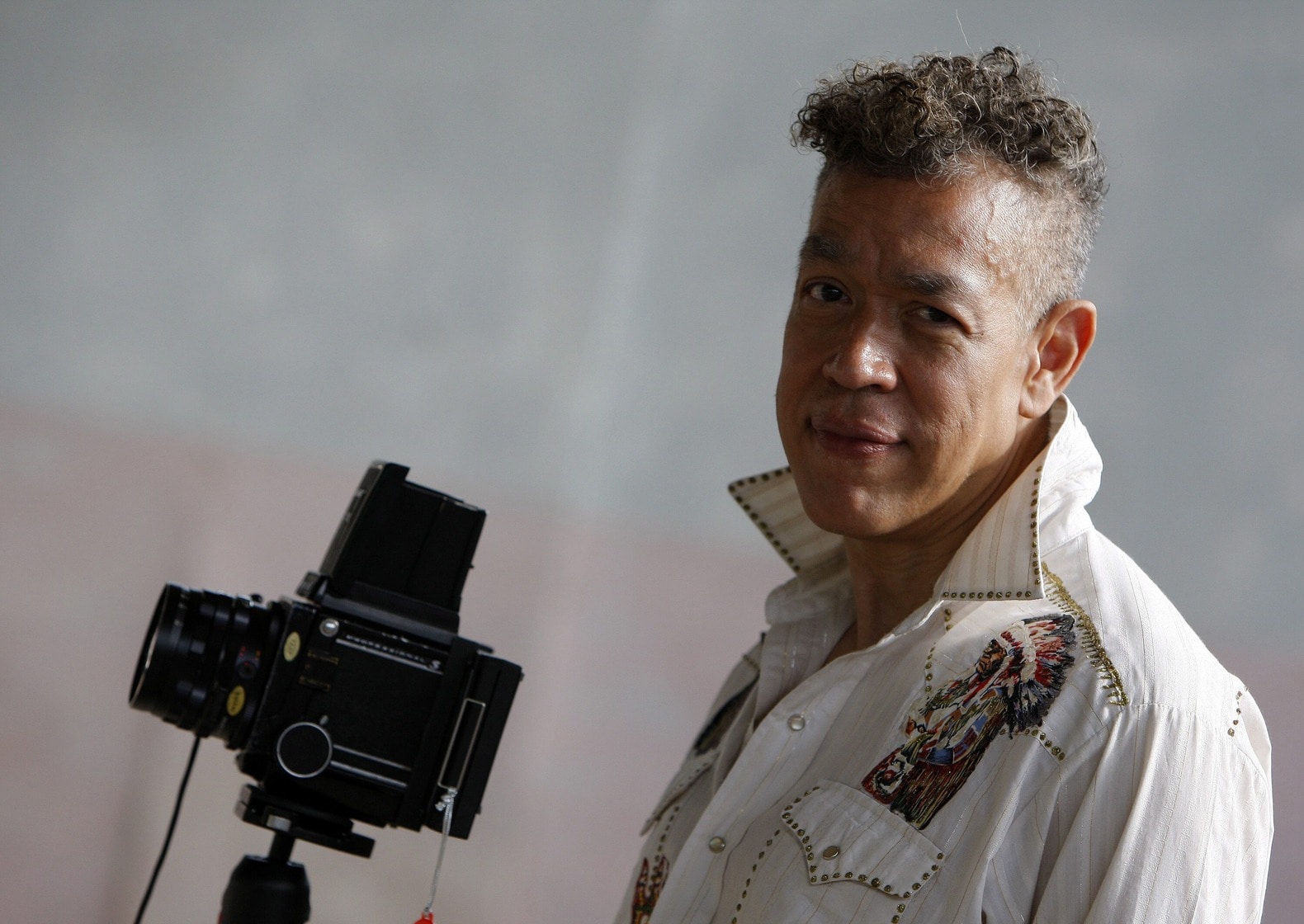 Serrano's fotografie is te esthetisch om te shockeren | de Volkskrant