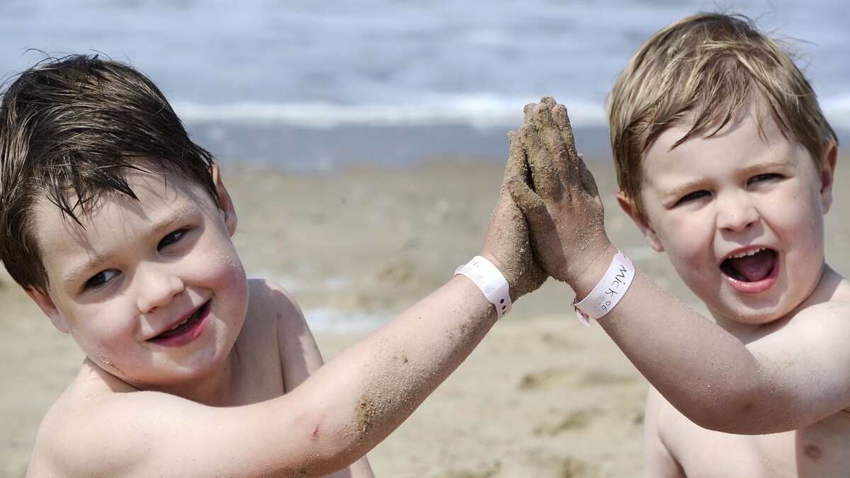 Kinderen High Five Spelen Met Impact