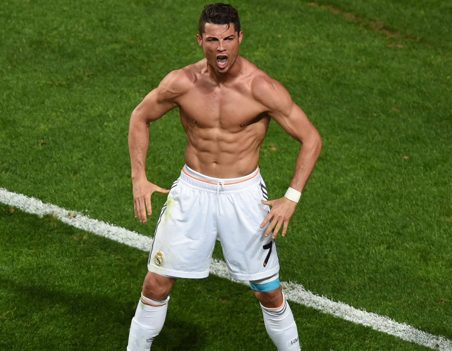 Ronaldo nu al grote winnaar buiten het veld | de Volkskrant