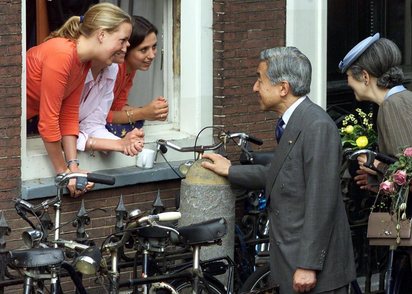 Akihito, de eerste Japanse keizer zonder goddelijke status | de Volkskrant
