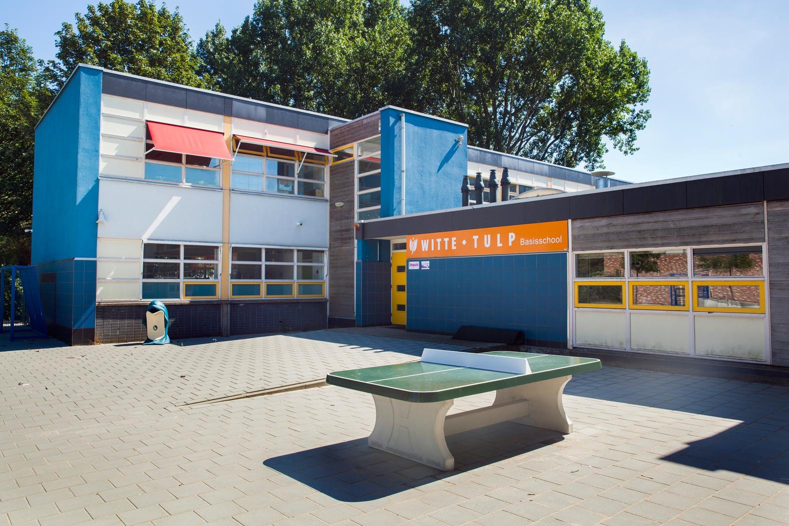 Zeker honderd kinderen weg bij 'Gülenscholen' Amsterdam | de Volkskrant