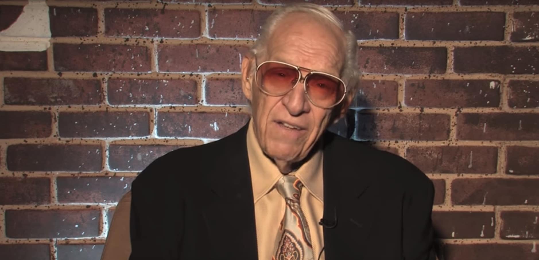 Oud-labelbaas en manager N.W.A. Jerry Heller overleden | de Volkskrant