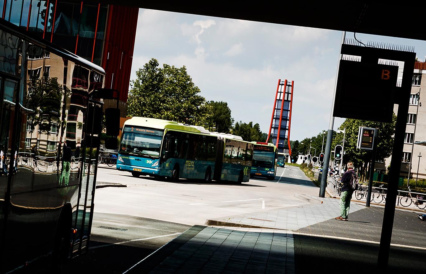 Overvallers Connexxion-bus Almere veroordeeld tot 3,5 en twee jaar cel ...