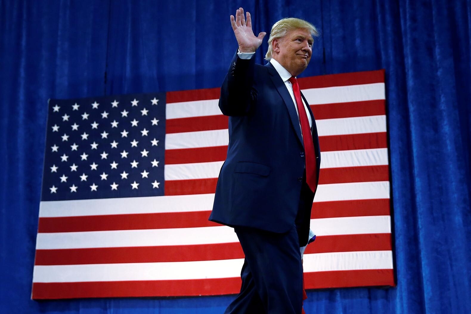 Trump en Poetin spreken af 'constructief samen te werken' | de Volkskrant