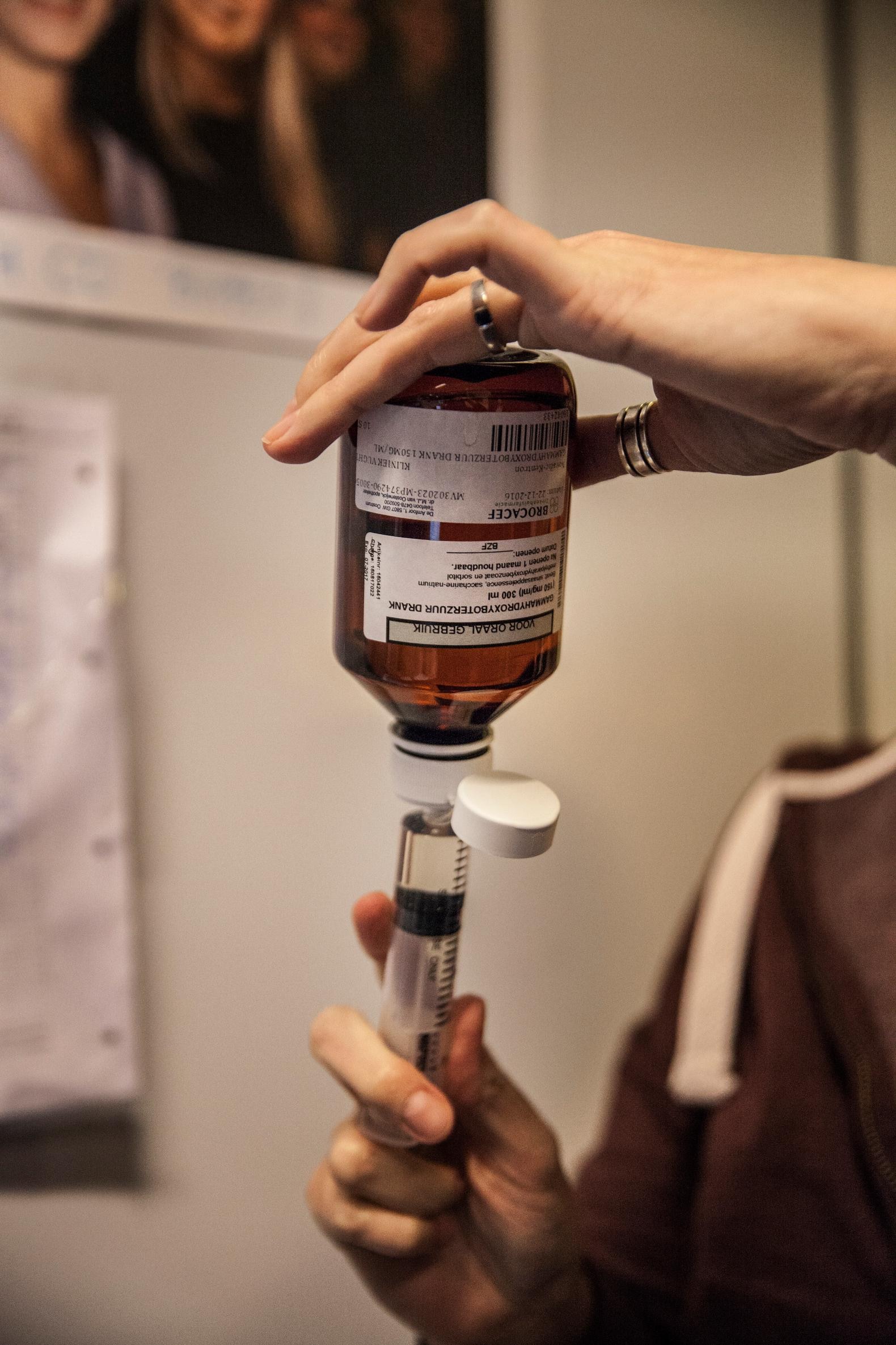 Zelfs na zwaar afkickproces roemen ghb-gebruikers effect drug | de ...