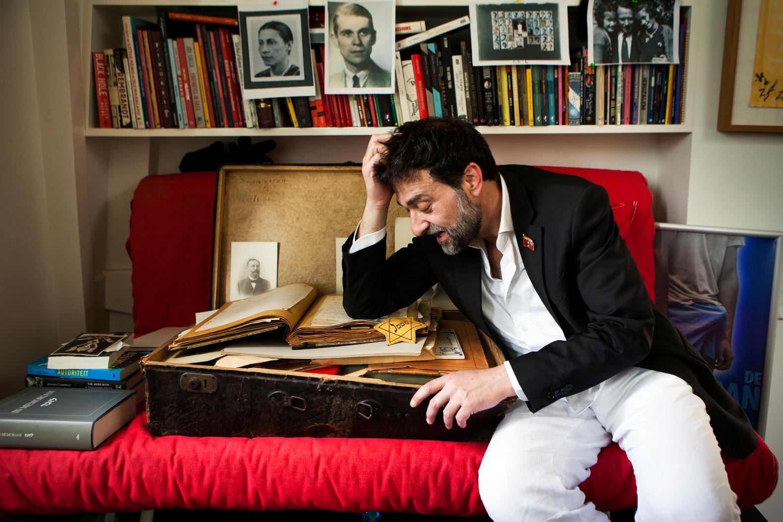 'Hier de Jodensterren, keurig omgezoomd door mijn grootmoeder' | de ...