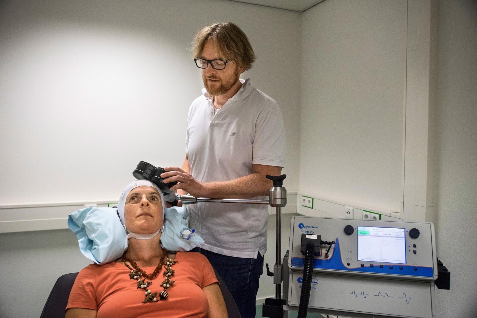 Als praten en pillen niets uithalen, zijn er nog pulsen | de Volkskrant