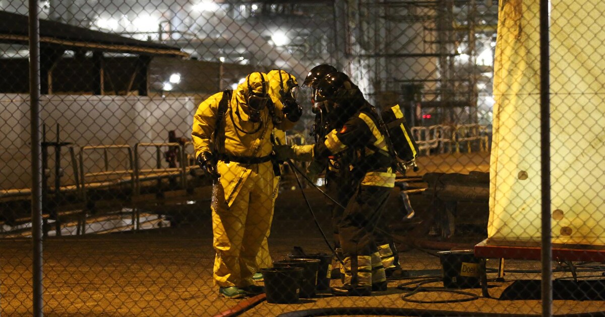 Gevaarlijke stof ontsnapt uit fabriek Shell Pernis, geen gevaar ...
