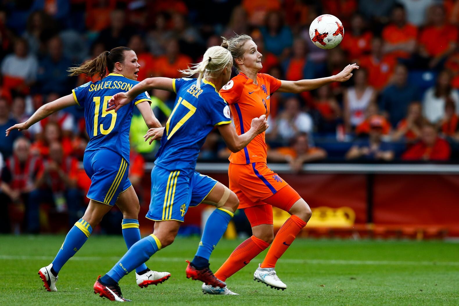 Poolse bevolking heeft juist nu Europese steun nodig | de Volkskrant