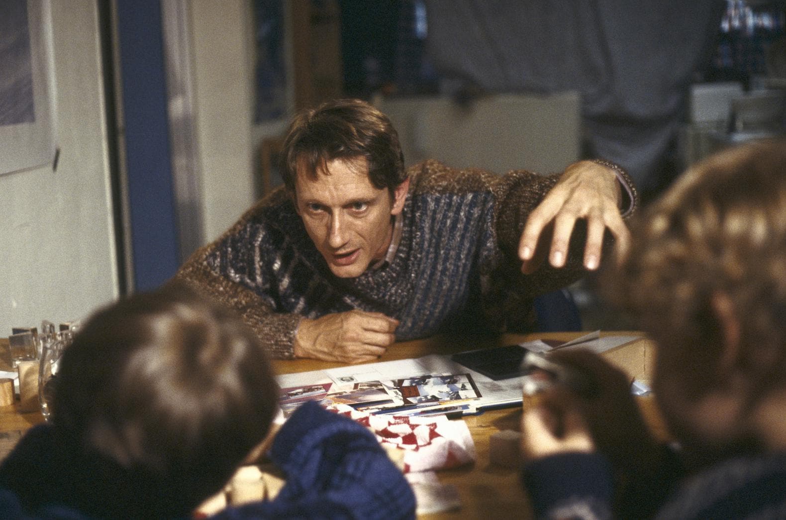 'Je moet leerlingen de voeten wassen zoals Jezus deed' | de Volkskrant