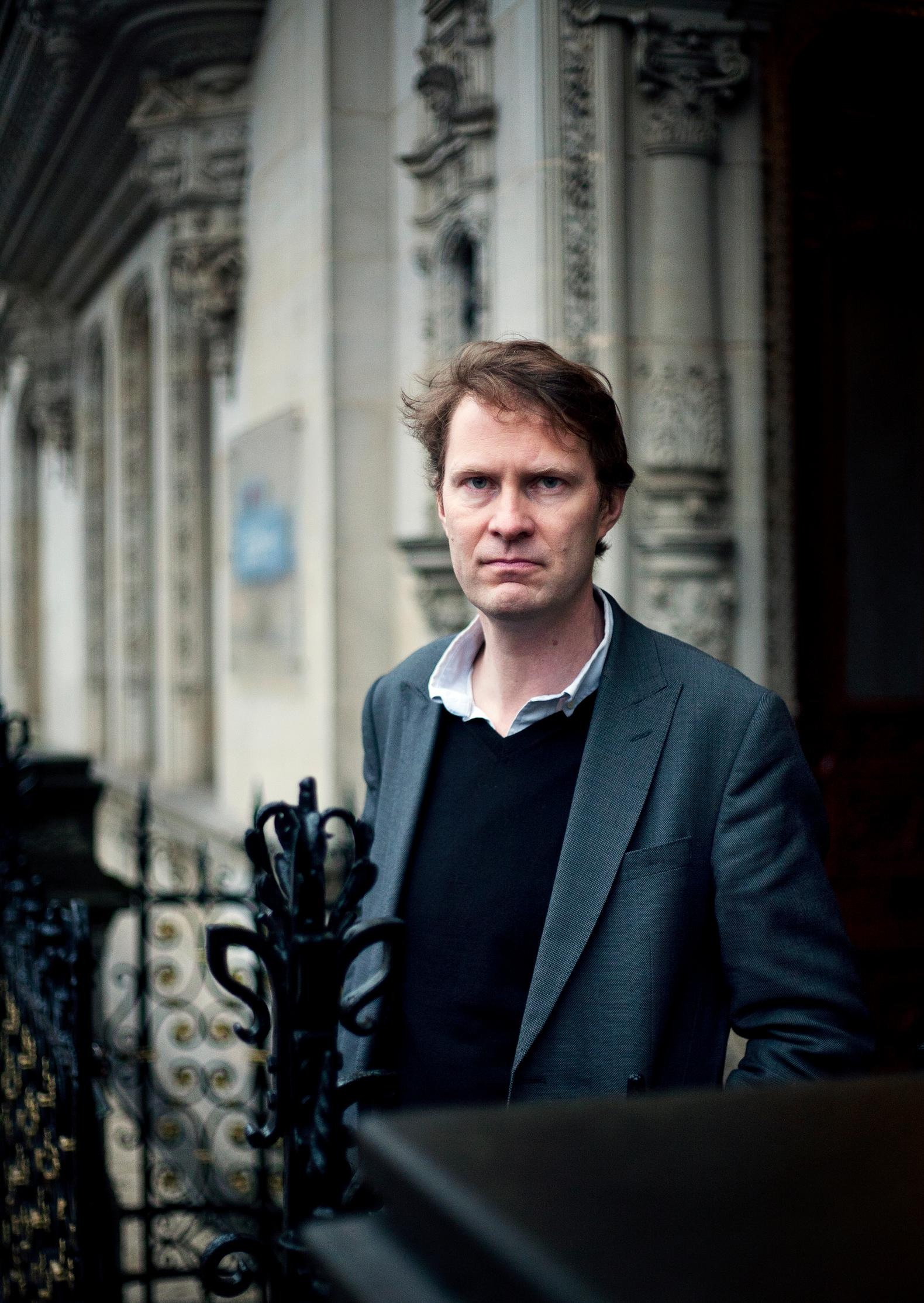 Journalist Luke Harding: 'Russen bewerken Trump al sinds 1987' | de ...