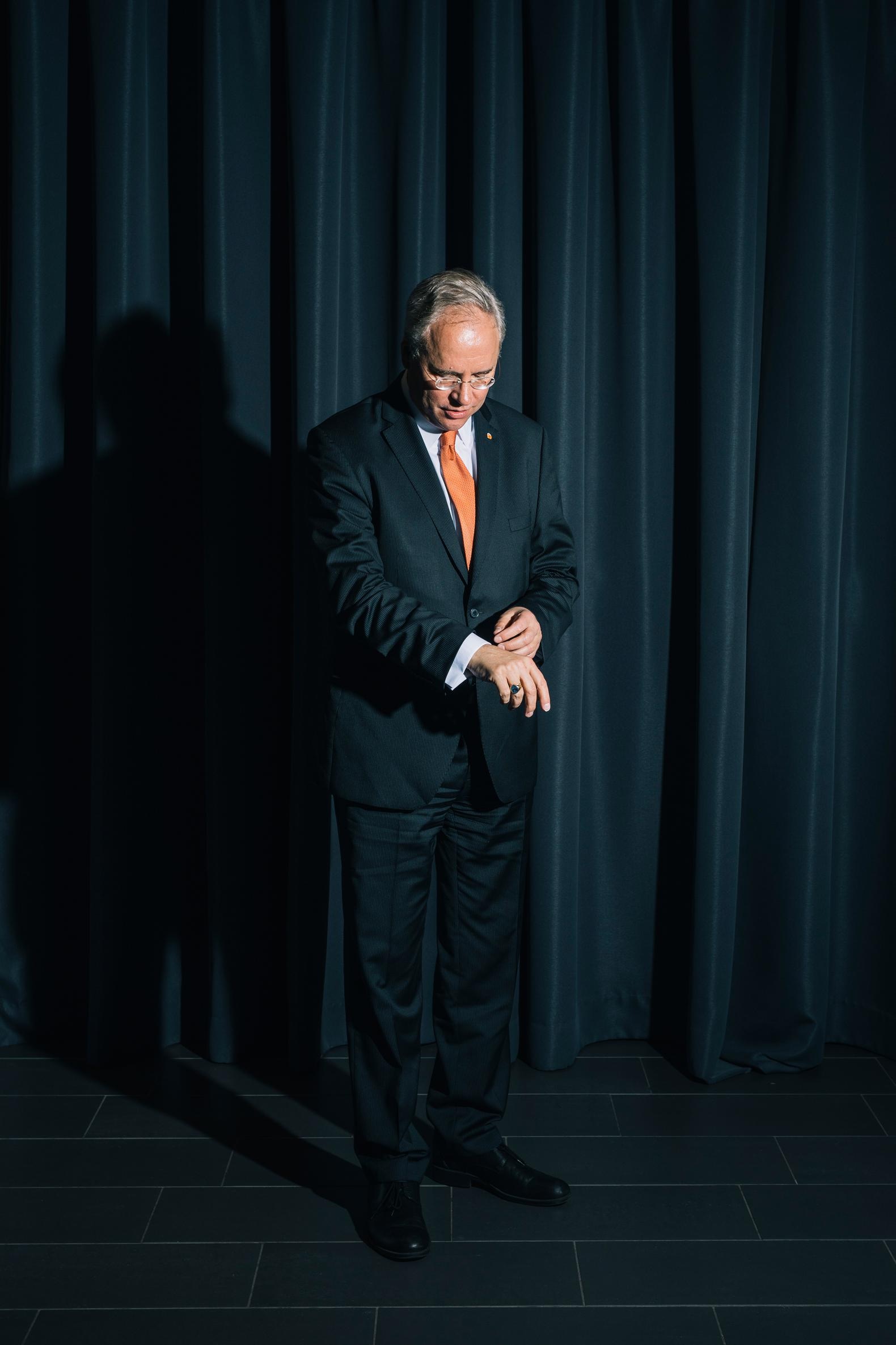 Met Karel van Oosterom gaat Nederland een rol op het wereldtoneel ...