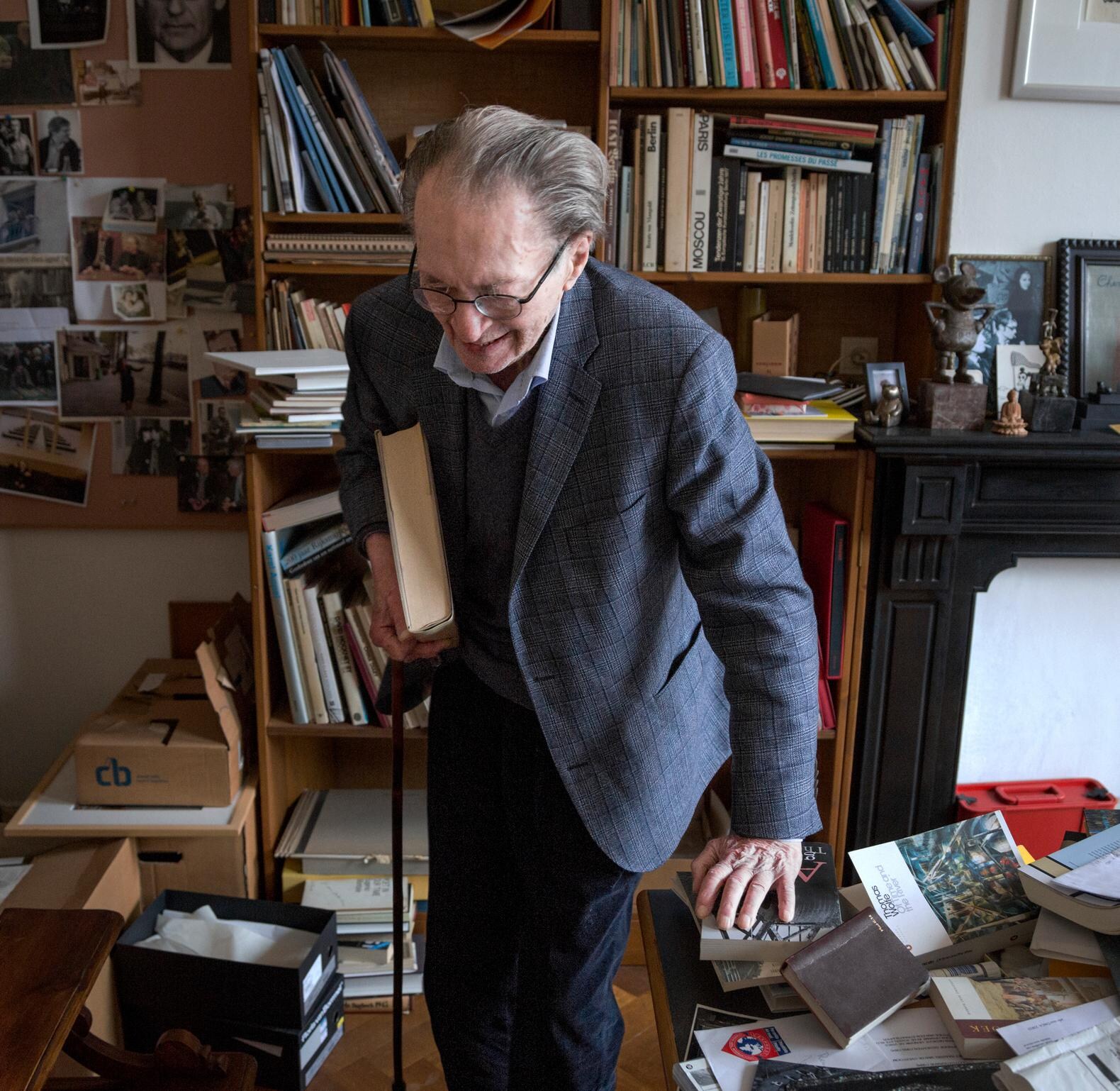 'Poëzie hoeft niet altijd over je eigen innerlijke wereld te gaan' | de ...