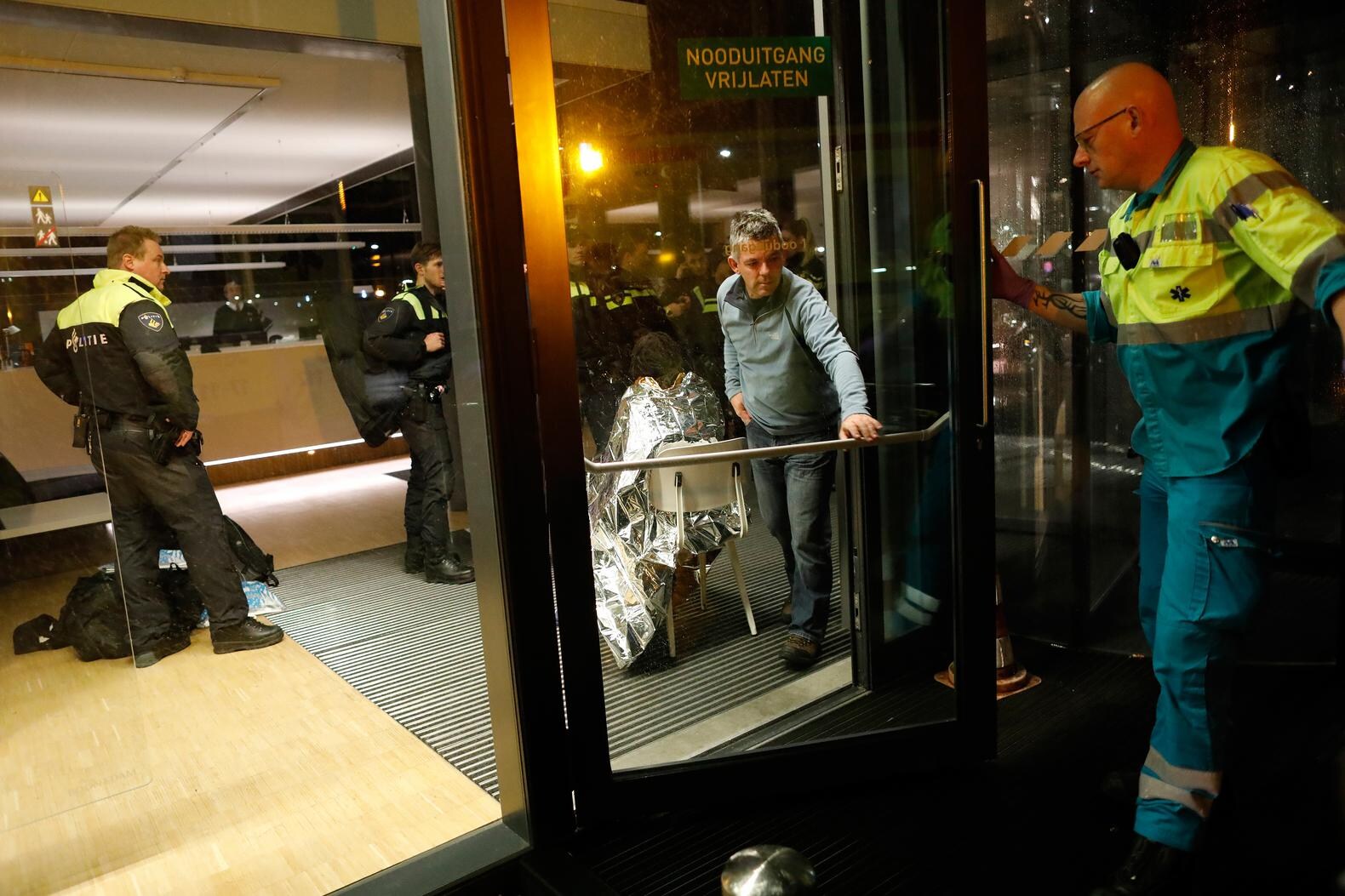 Het aantal meldingen over verwarde personen stijgt fors. Is de politie ...