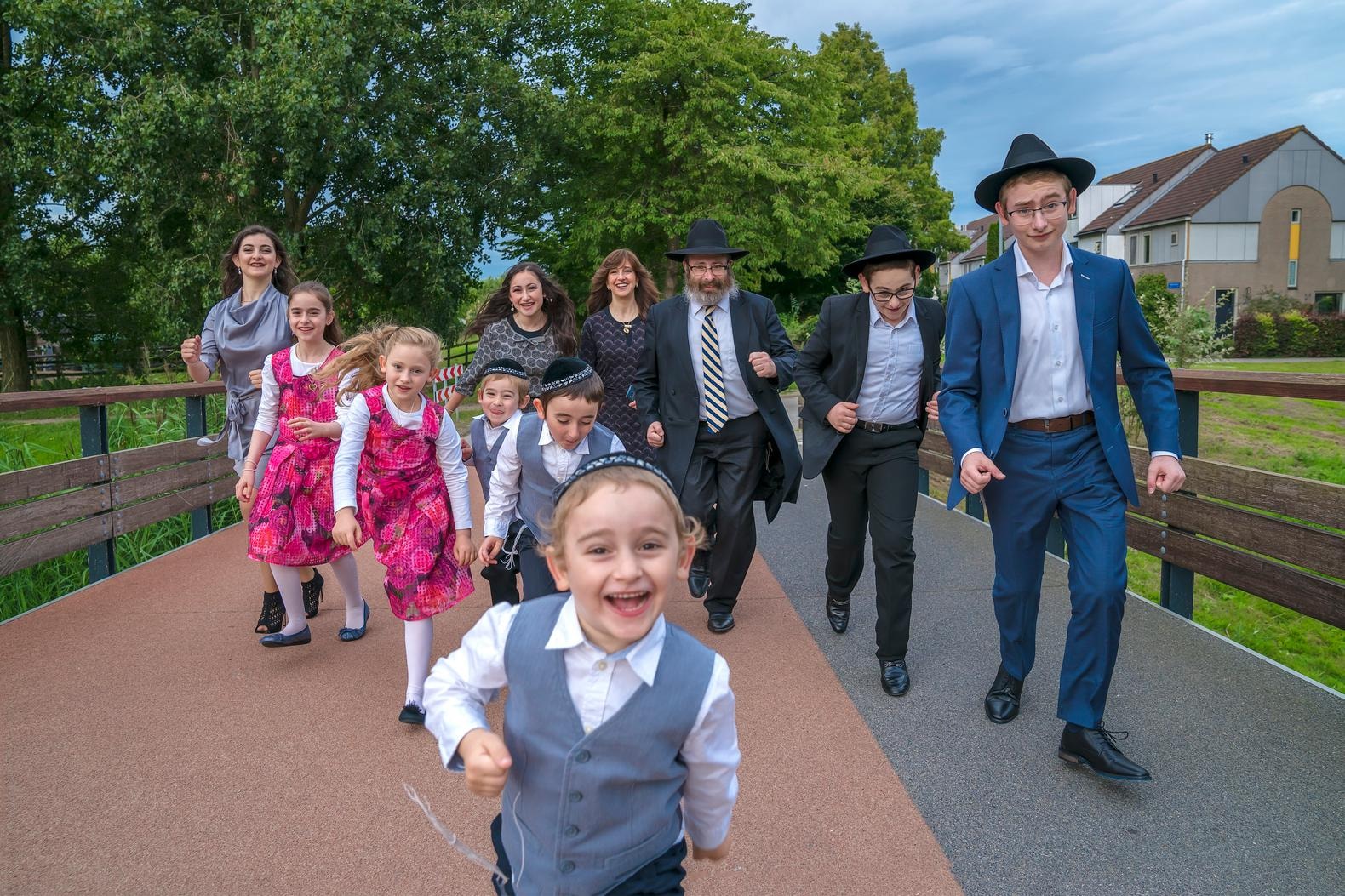 Gezinnen met zeven, acht, négen kinderen: 'Ik hoop dat ze allemaal een ...
