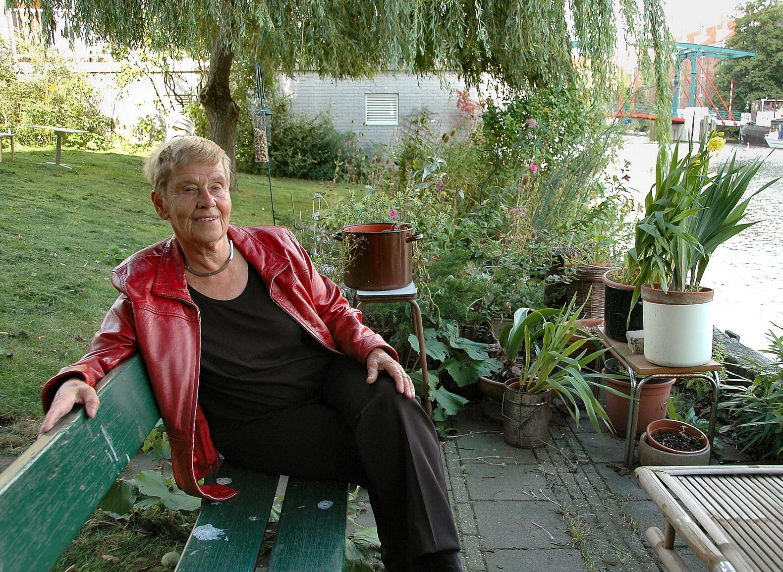 Wil Merkies was de eerste sportverslaggeefster van Nederland | de ...