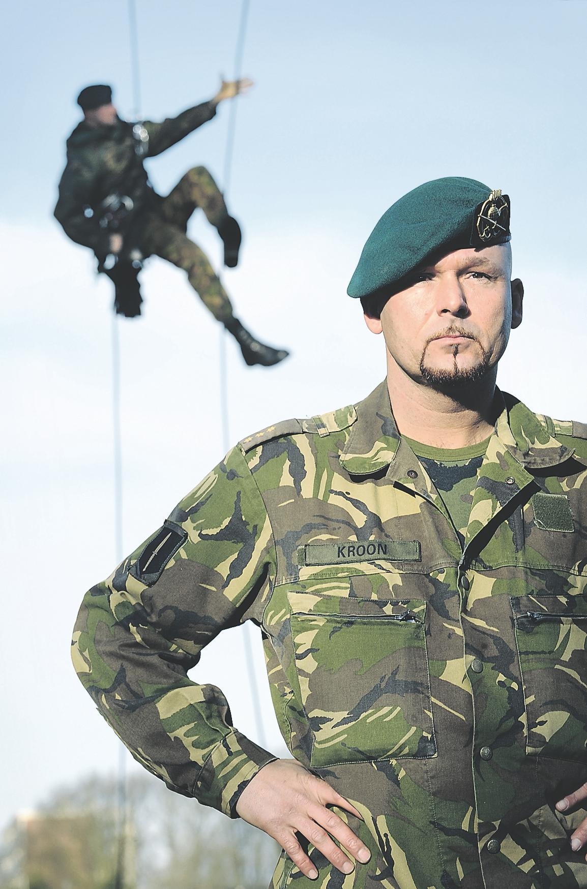 Commando's roepen Marco Kroon op te zwijgen over staatsgeheime missies ...