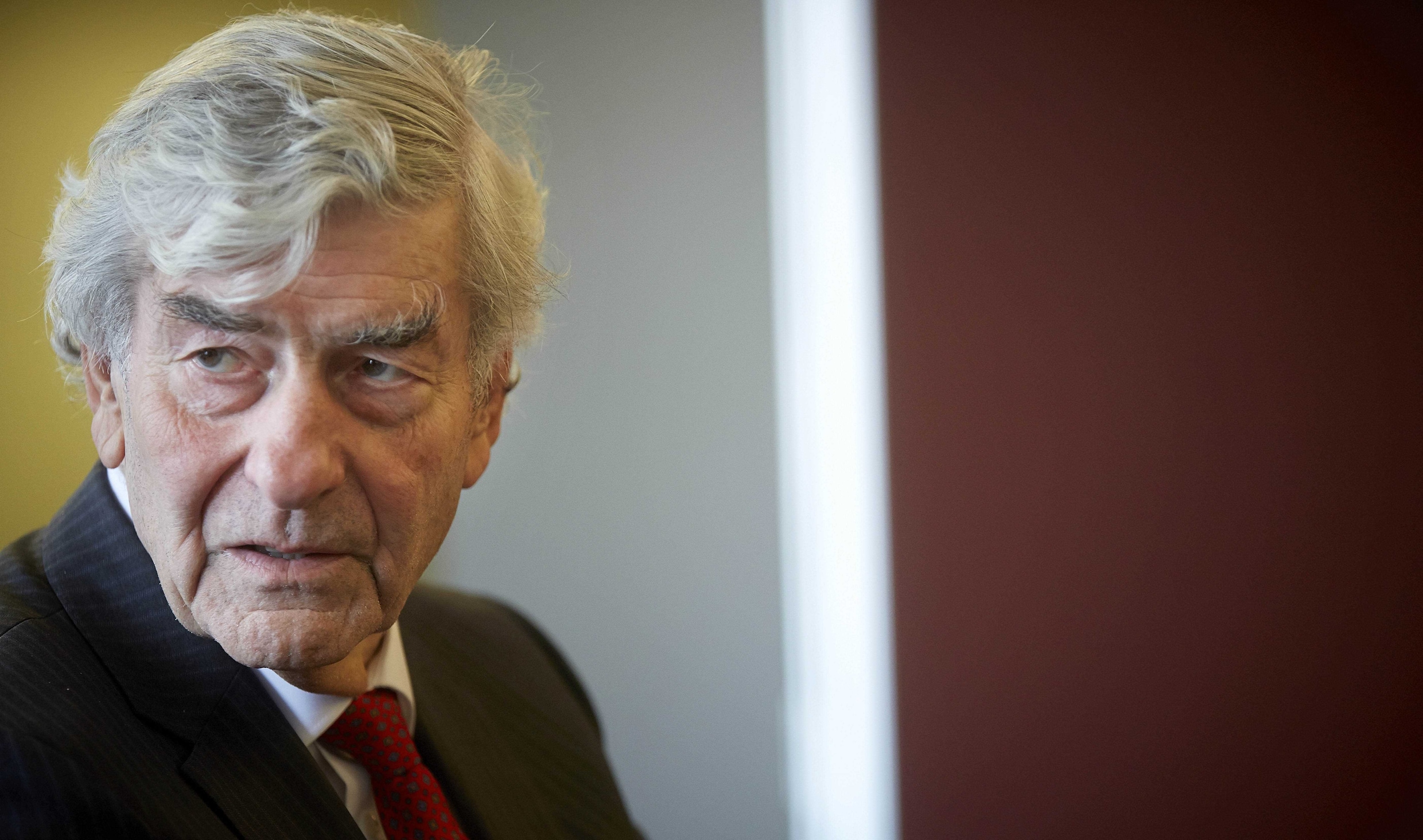 Oud-premier Lubbers (CDA) koos voor euthanasie, staat in nieuwe ...