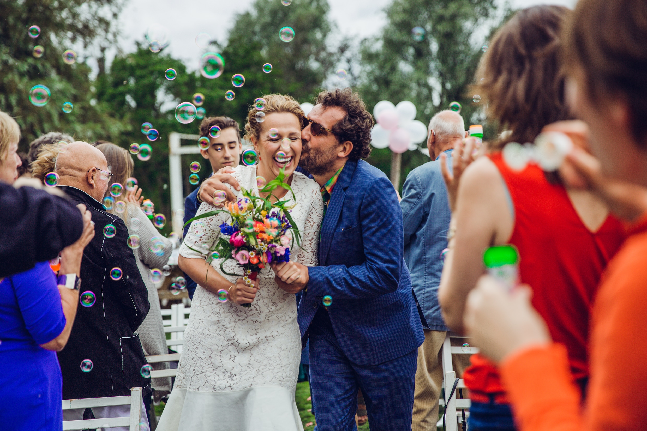 Aaf en Gijs beleefden hun trouwdag geheel verschillend | de Volkskrant