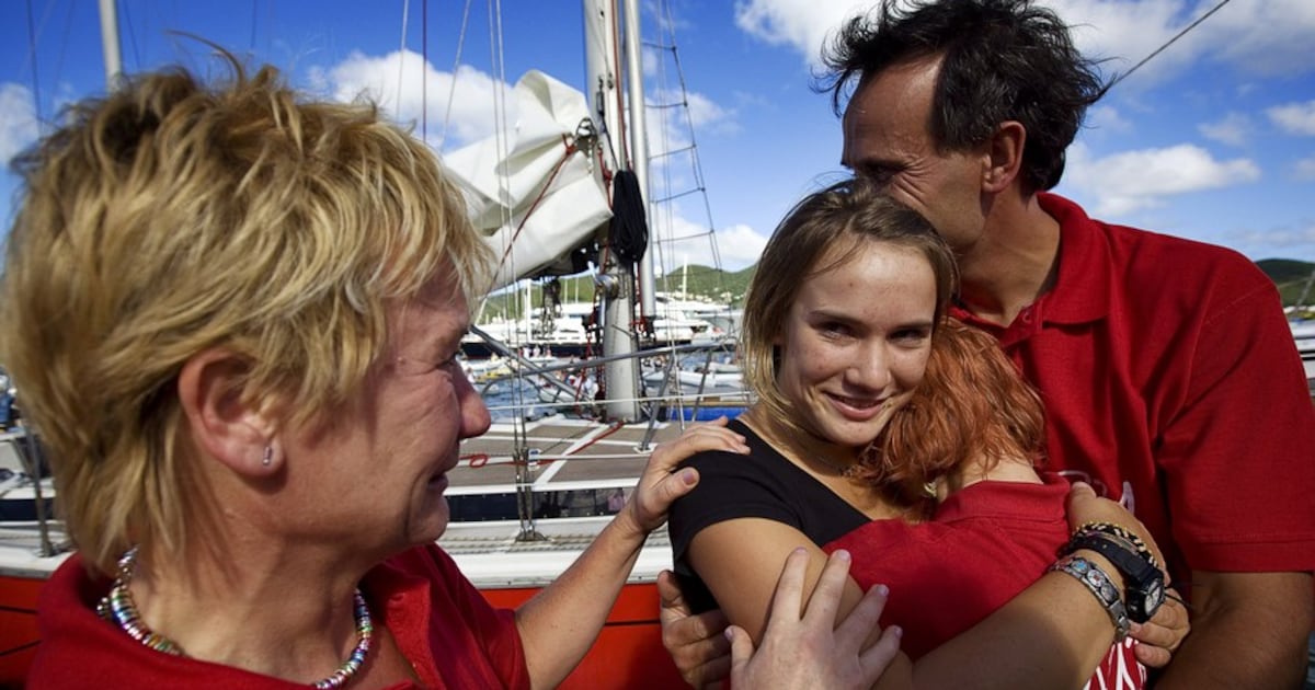 'Laten we vieren dat Laura Dekker on-Nederlands ambitieus durfde te ...