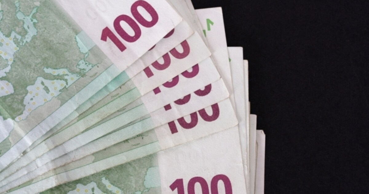 Verdien ik wel genoeg: Een loonschaal hoger en 300 euro minder? | de ...