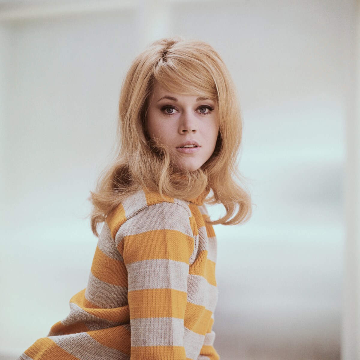 Jane Fonda Jong Jane Fonda, 79, Transforms Into Flame Haired Bombshell