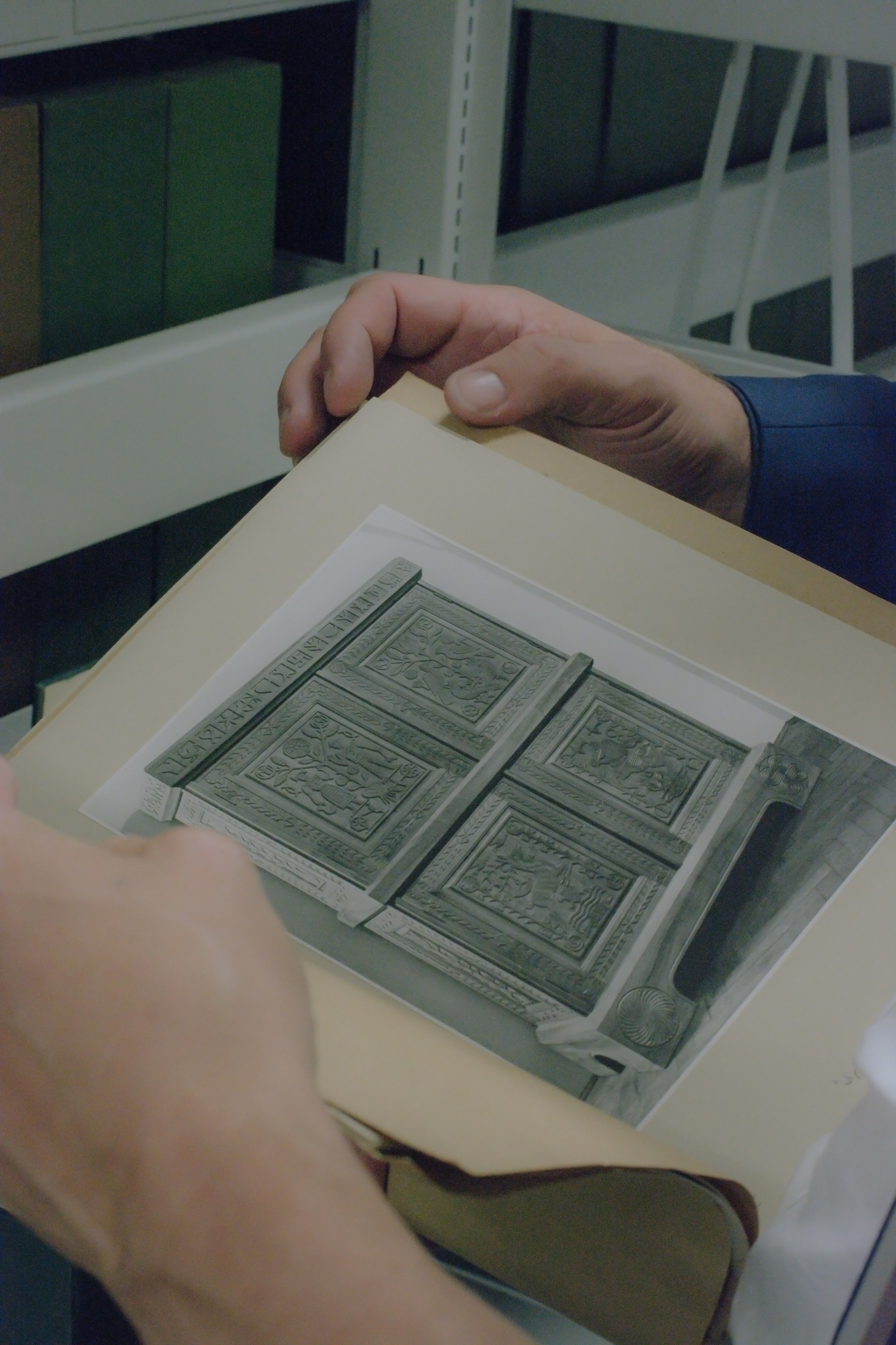 Een heikele onderneming: museumdirecteur op zoek naar nazi-design in ...