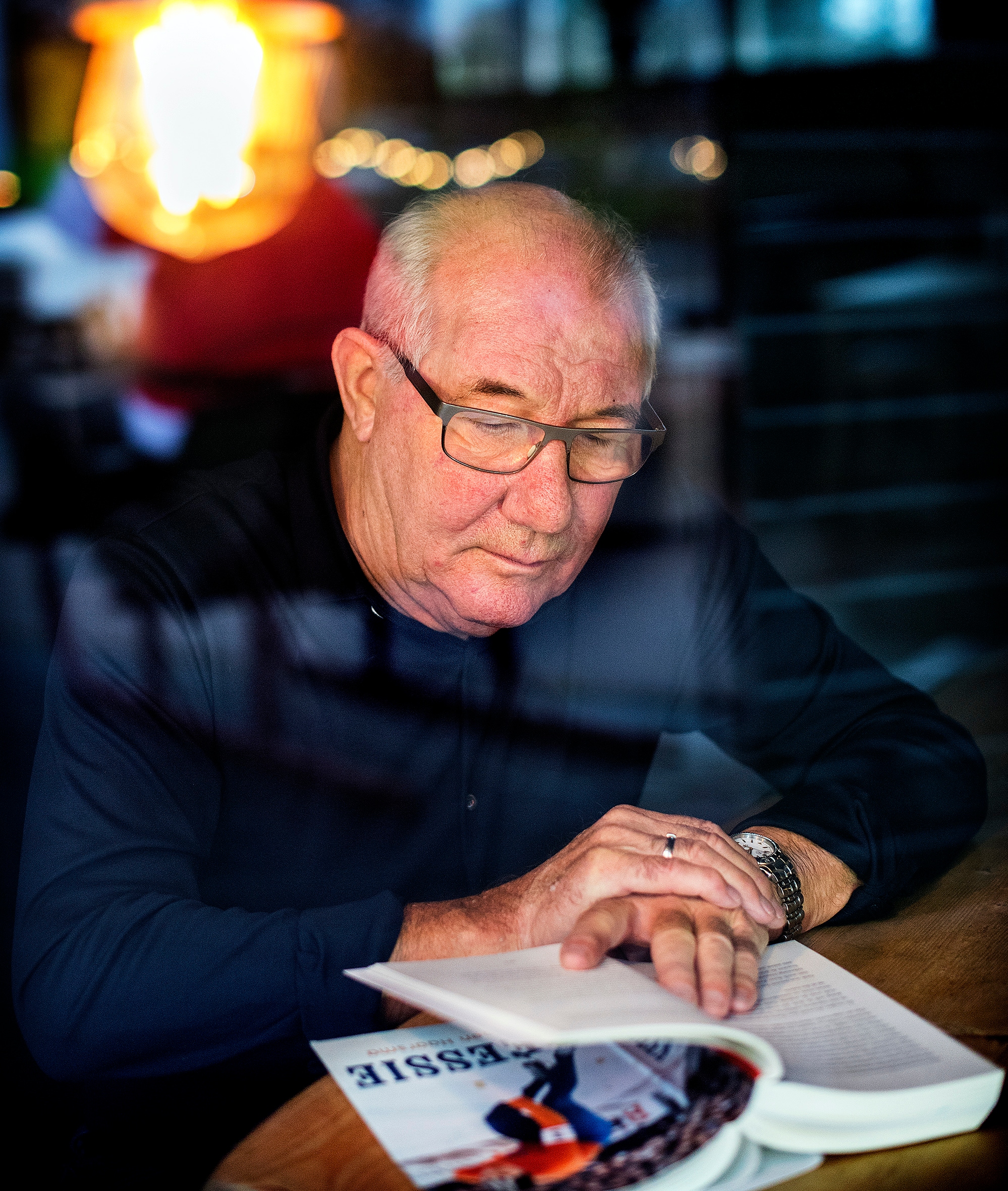 Hele weekeinden zat men voor de buis gekluisterd om schaatslegende Kees ...