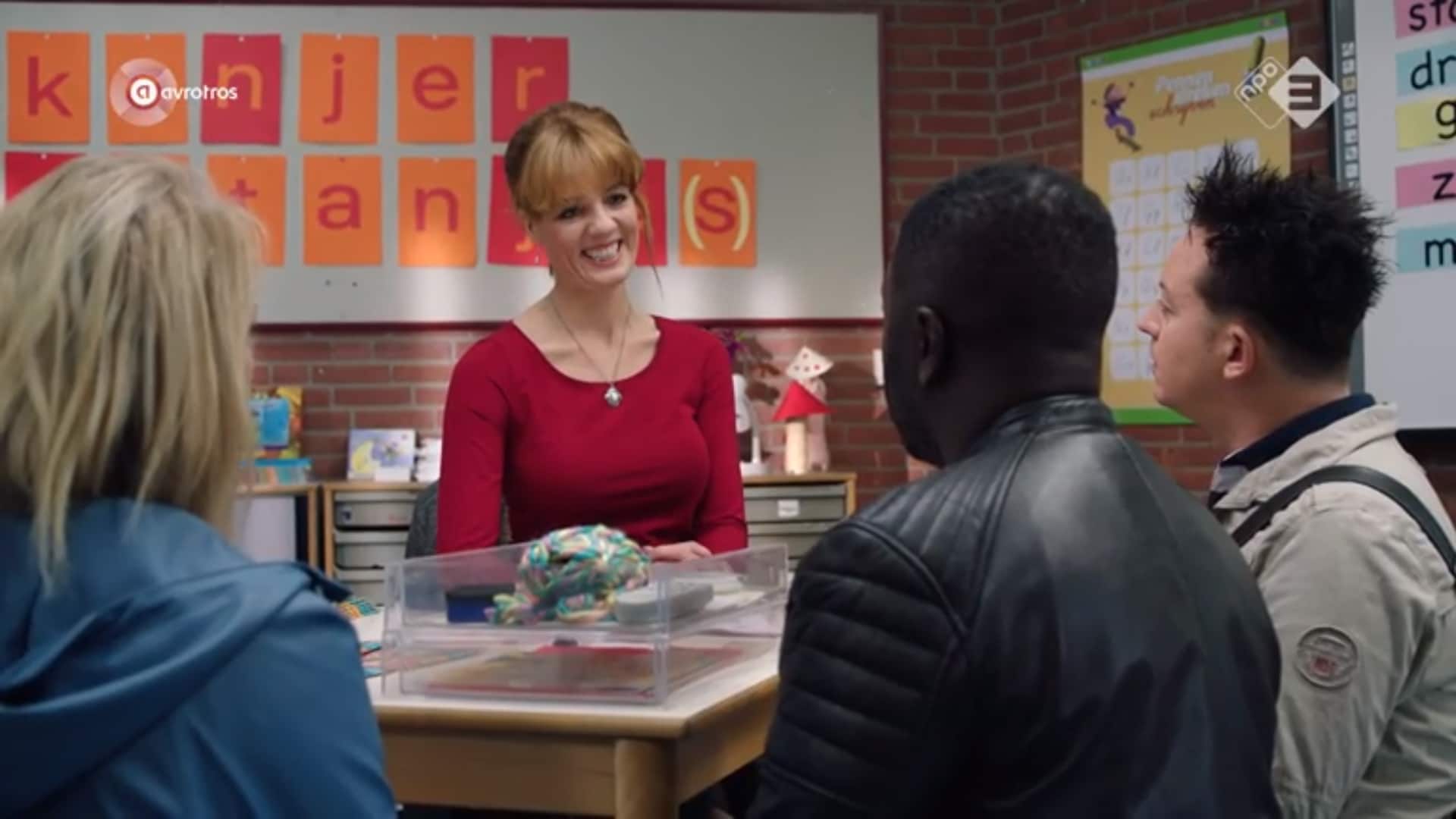 In het tweede seizoen van De luizenmoeder vliegen gesprekken nog ...