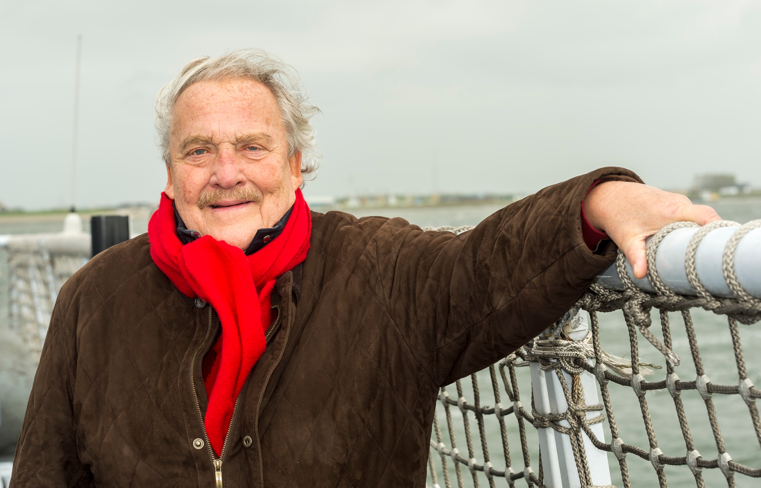 Vroeger stonden regisseur Johan Doesburg en acteur Jules Croiset recht ...