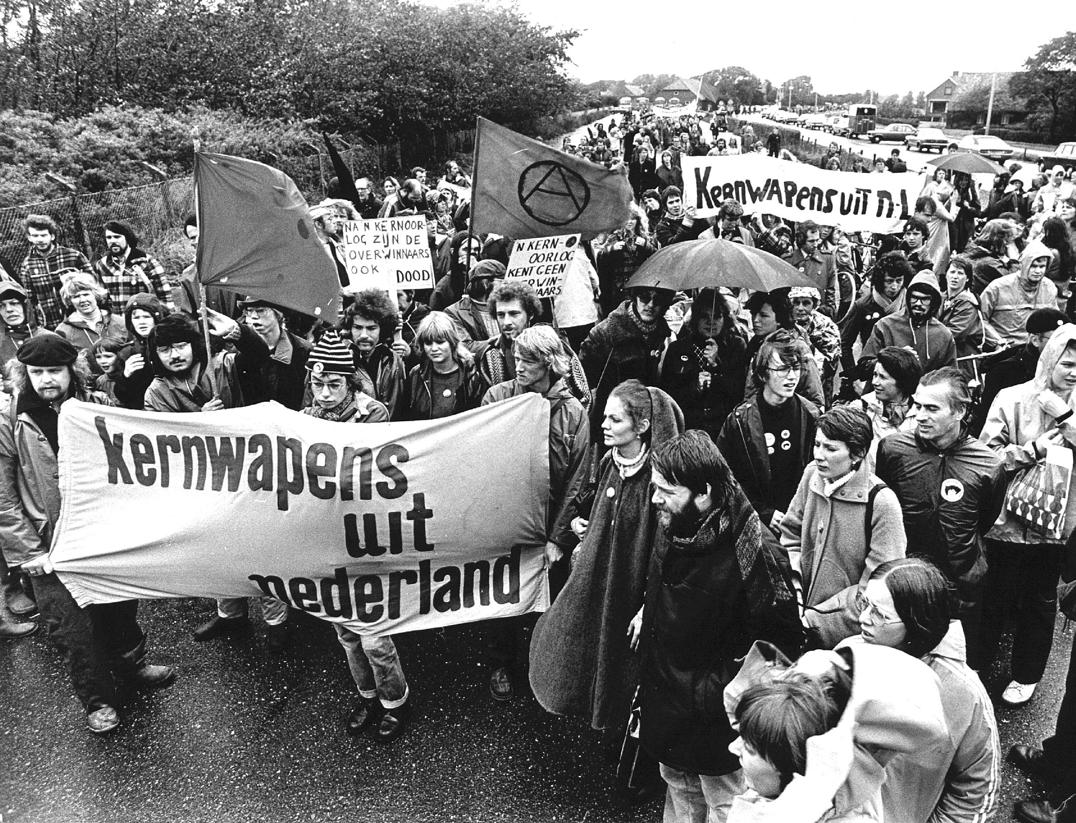 Opinie: kernwapens de wereld uit, maar Nederland doet niet mee | de ...