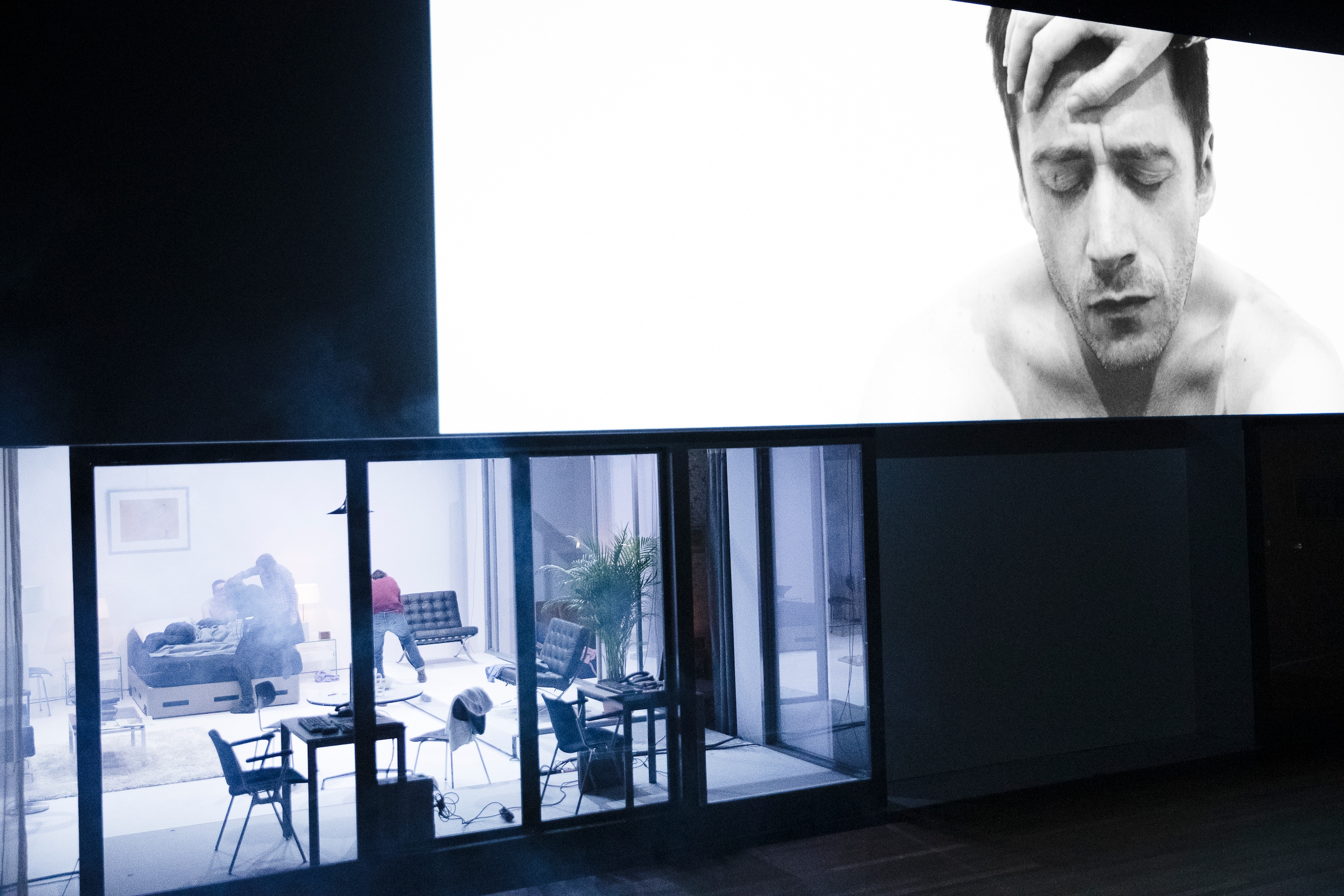 Maria Kraakman voorziet zwalkende Vallende Man van ITA van een warm kloppend hart ★★★☆☆ | de ...